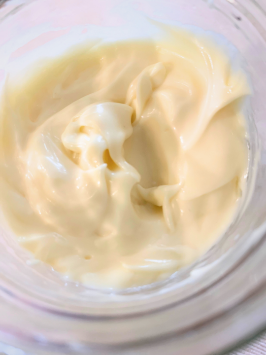 Quick and Easy Traditional Homemade Mayonnaise - Homemakers Purpose